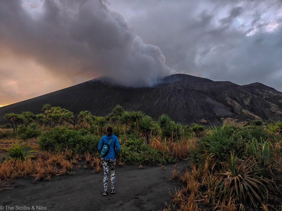 Mount Yasur on Tanna Island (how to visit this volcano in Vanuatu ...