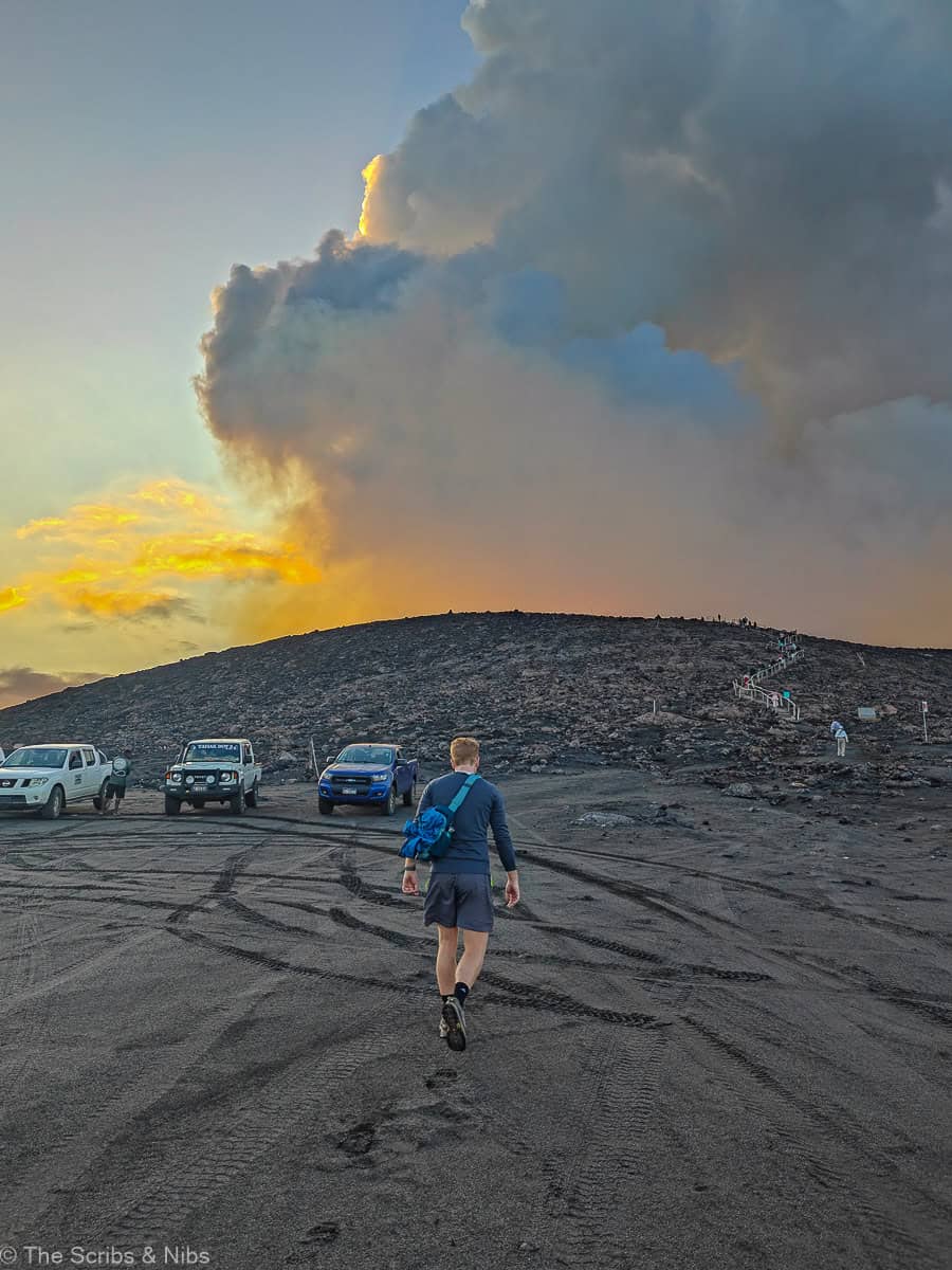 Mount Yasur on Tanna Island (how to visit this volcano in Vanuatu ...